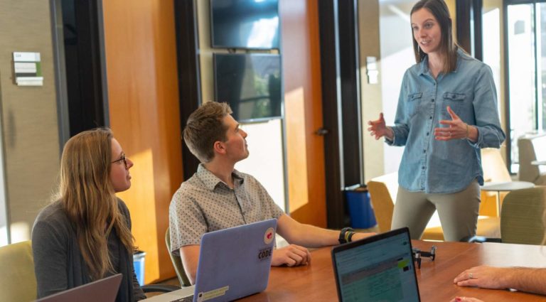 Learning and Development in the Workplace: A L & D Guide | Factorial HR